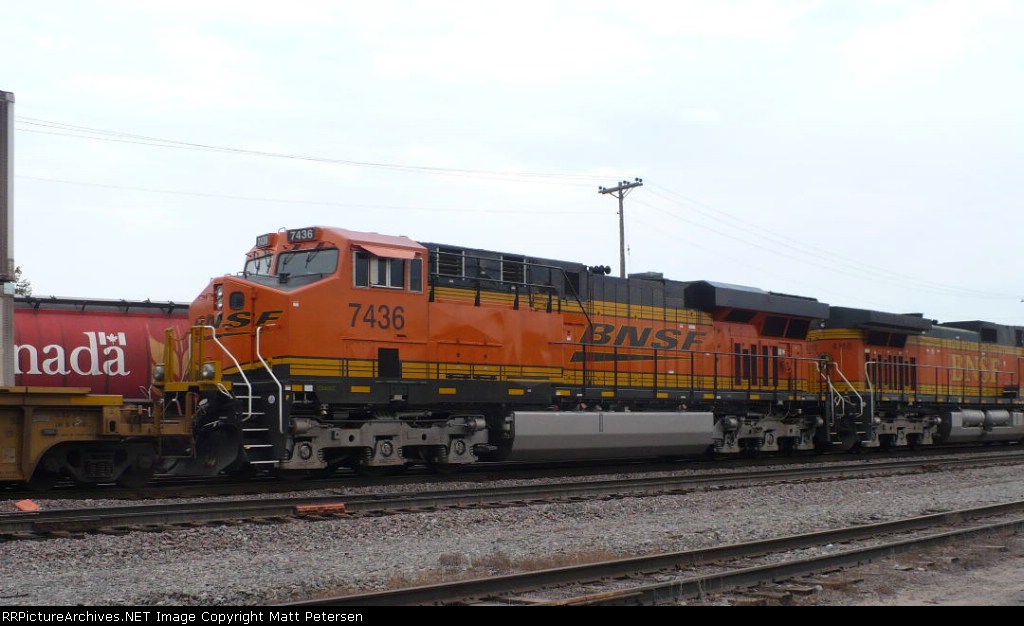 BNSF 7436